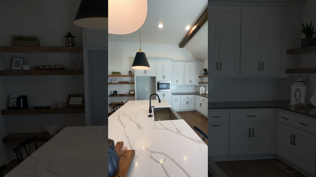 I’m not usually a fan of split levels, but this one is 🔥 #realestate #hometour #kansascity