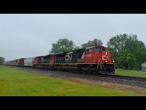 Canadian national eastbound L501 8819+8829 Bancroft Michigan June 19 2025