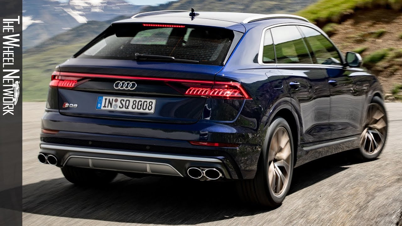 Audi SQ8 Looks Expensive in Navarra Blue and Daytona Grey - autoevolution