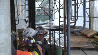 Glazier Overview | What is a glazier? - Zippia