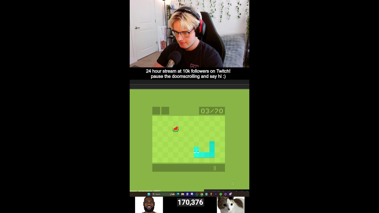 snake game with BOSSES??