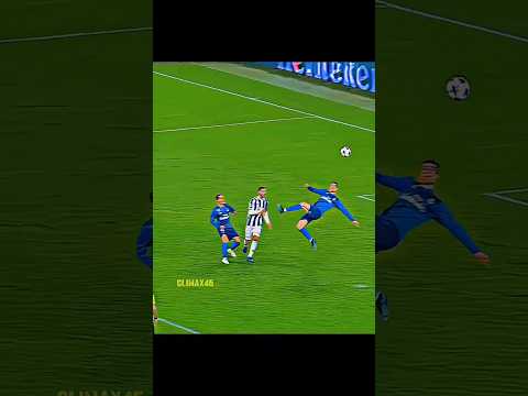 THE GOAT! Ronaldoโs Bicycle Kick is Unreal ๐โฝ #Shorts #Ronaldo