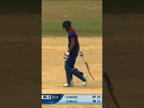 Nice looking shot for six from Aasif Sheikh