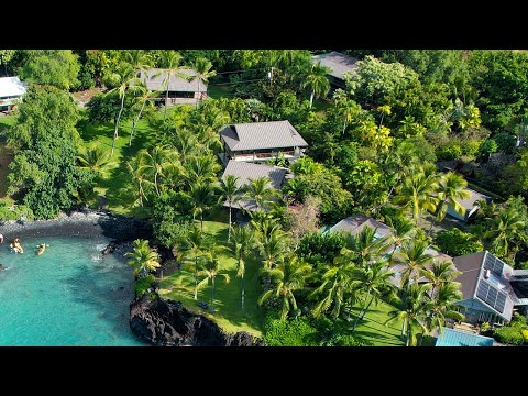 Hawaii Real Estate - Two stunning oceanfront properties, perfect for a family compound!