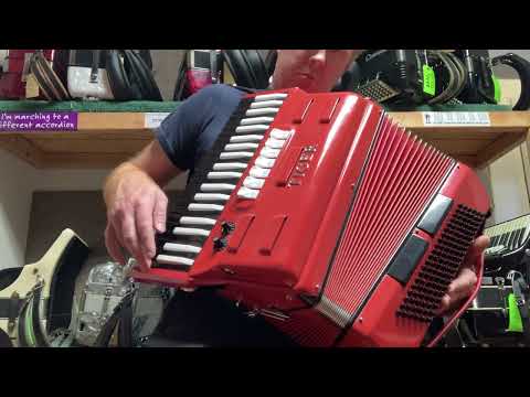 Titano Tiger 120-bass Piano Accordion Combo'Cordion | Reverb