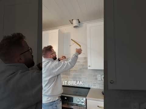 Here's a Tape Measure Trick I Learned! #diy #construction #tapemeasure #tricks #hack