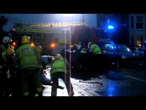 Firefighters extricate driver from vehicle in Cowes - Island Echo