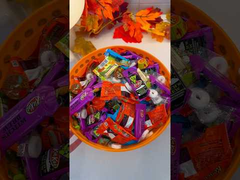 TRICK-OR-TREAT CANDY BOWL! #satisfying #candyrestock #halloween #halloweencandy #trickortreat