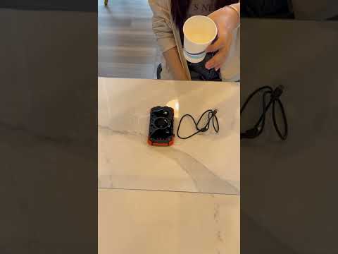 Let's give the W05 power bank a waterproof test#powerbank #shorts
