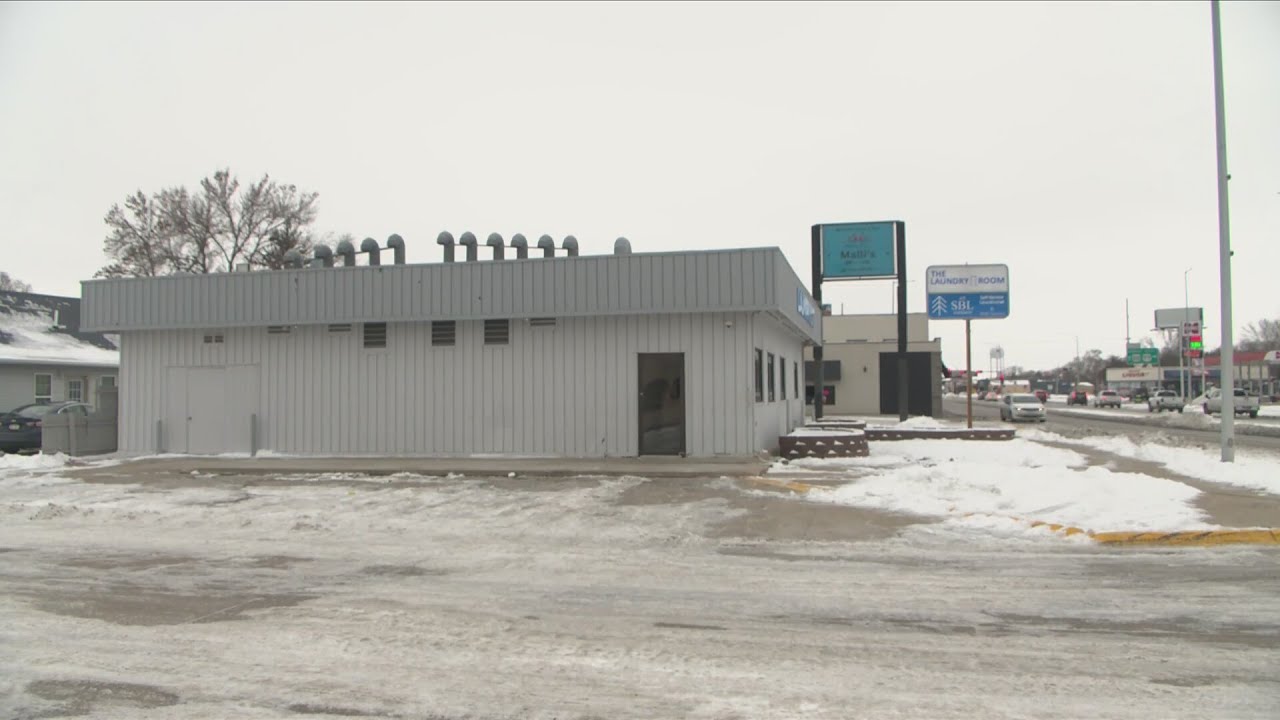 Man Arrested After Laundromat Knife Attack