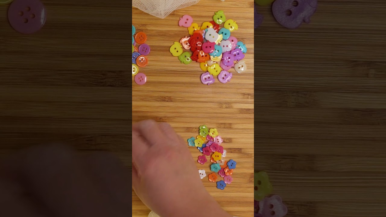 [1-minute ASMR] Sorting Buttons of Various Shapes & Colors