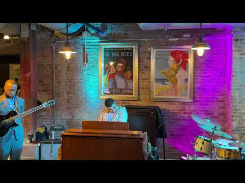 Kendall Carter Trio Christmas Medley - Louisville Jazz Society