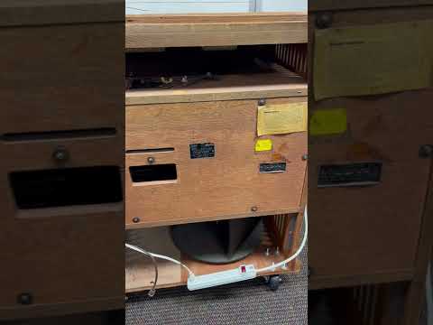Leslie 242 (142 with Decorator Style) | Reverb