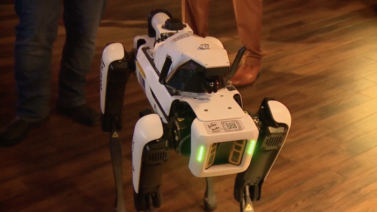 Robotic drone dogs powered by AI aim to provide new security in crowded Las Vegas areas