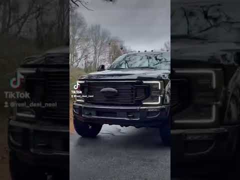 Ford F-450 Platinum 🕛 Midnight Reserve Edition