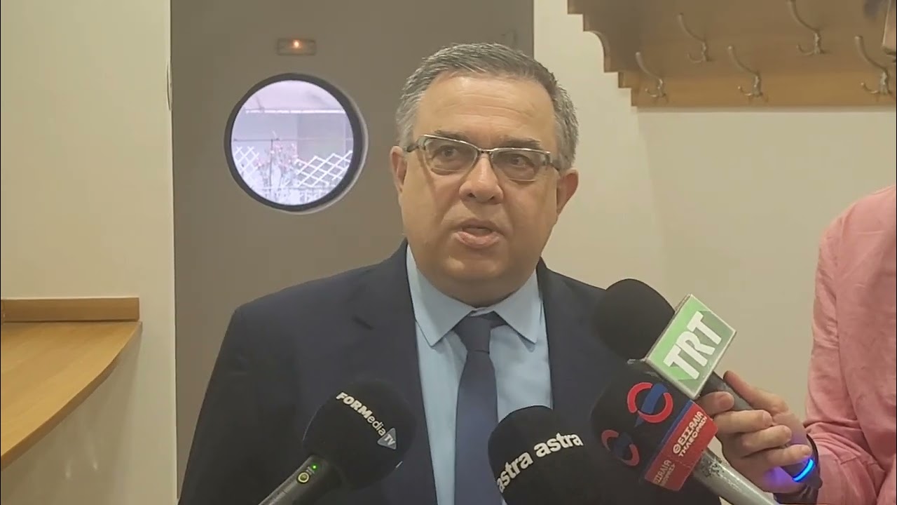 Παρουσιάστηκε στη Λάρισα το βιβλίο του Σωτήρη Τριανταφύλλου «Τα ΜΜΕ και ...