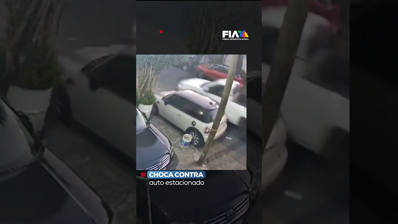 ¡Por manejar borracho! Conductor choca contra auto estacionado
