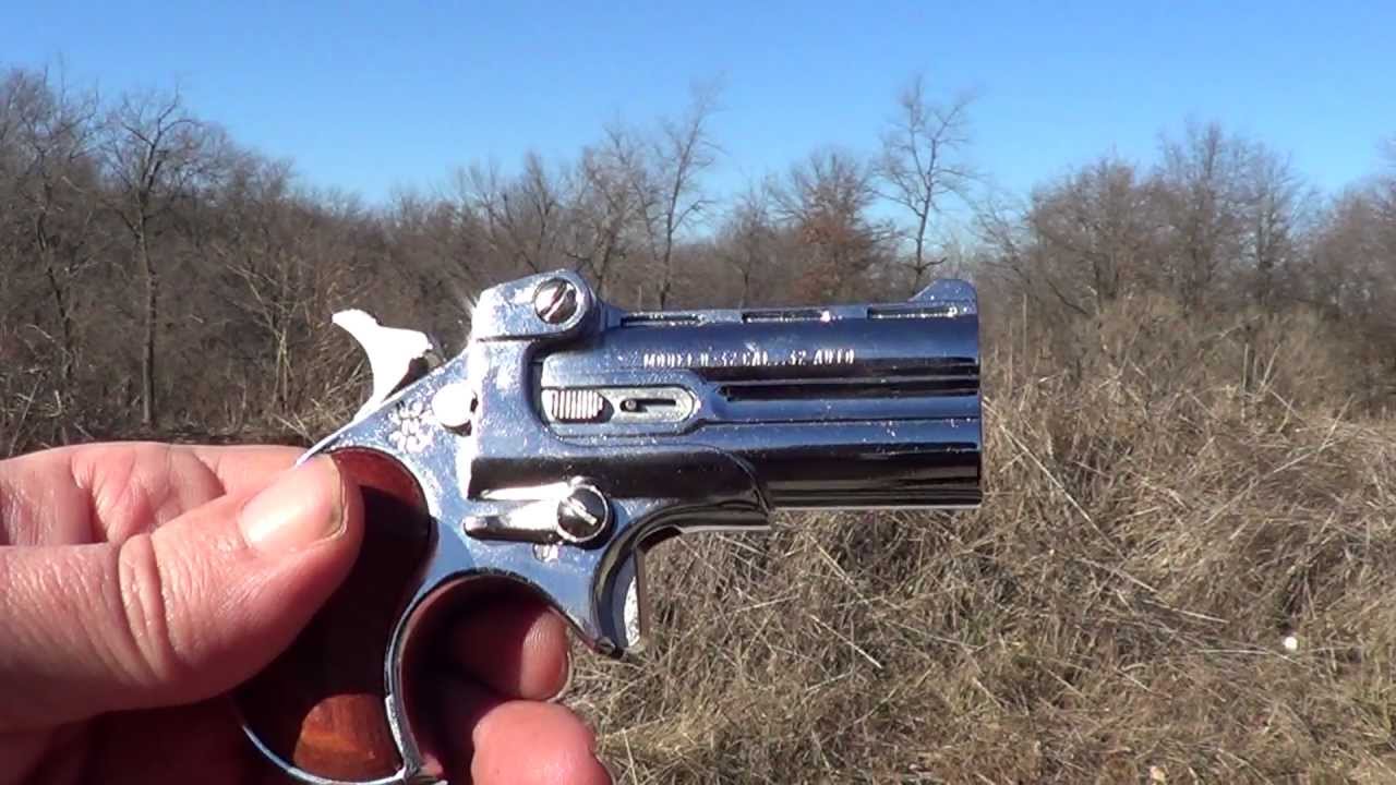 Davis Derringer in 32acp