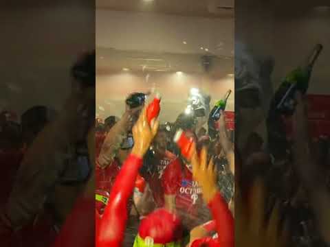 Phillies baseball team "Dancing On My Own - Calum Scott"