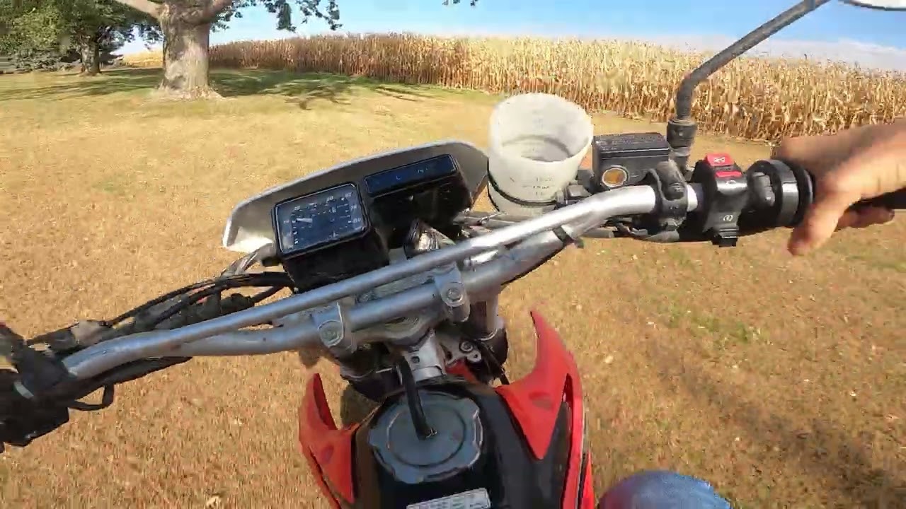 Riding my dads Honda CRF230L and gravel top speed test (60MPH??)