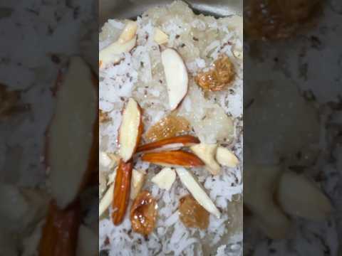 Suji ka halwa #sujikahalwa #makhandihalwarecipe #recipe #indiansweetrecipe #cooking