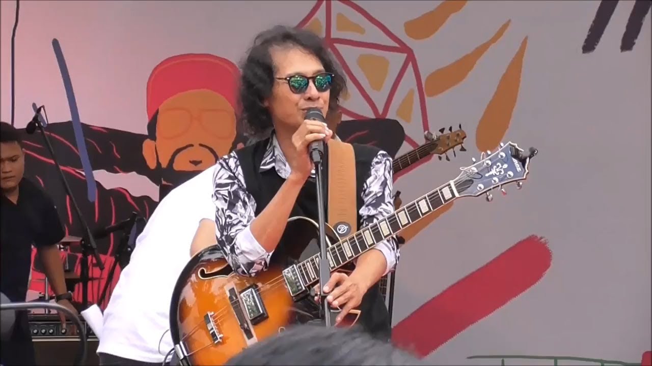 Musisi Legendaris Mus Mujiono Meriahkan Acara Syukuran Kompas Media ...