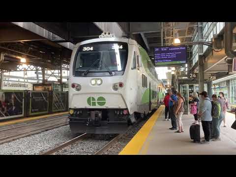 Walking Around Toronto Union Station (and boarding a GO Train) 09/12/2021
