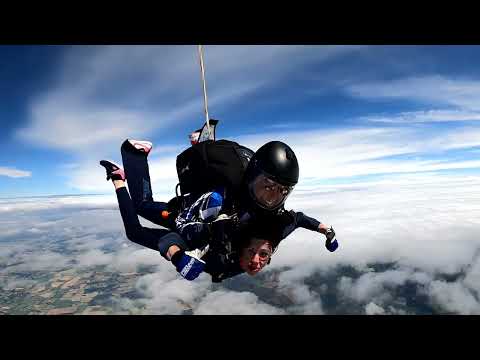 Skydiving near Nottingham at Langar Airfield | Prices From £269.00