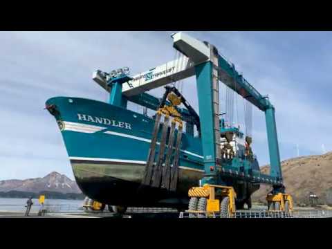 C-Series Mobile Boat Hoist Overview | Marine Travelift
