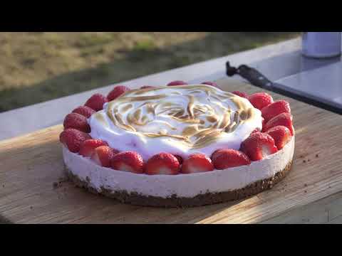 Plattekaastaart met aardbei en merengue - Week van de Korte Keten
