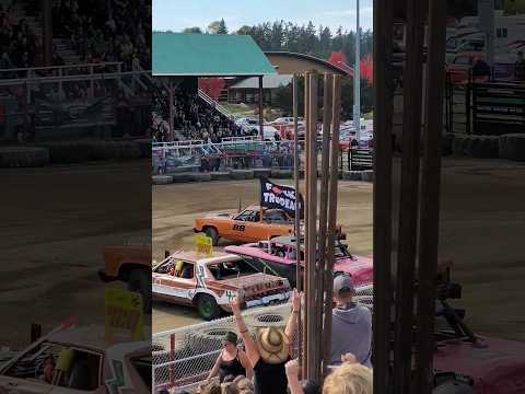 The crowd goes wild!! 🇨🇦🇨🇦 2023 #demolition #derby #armstrong