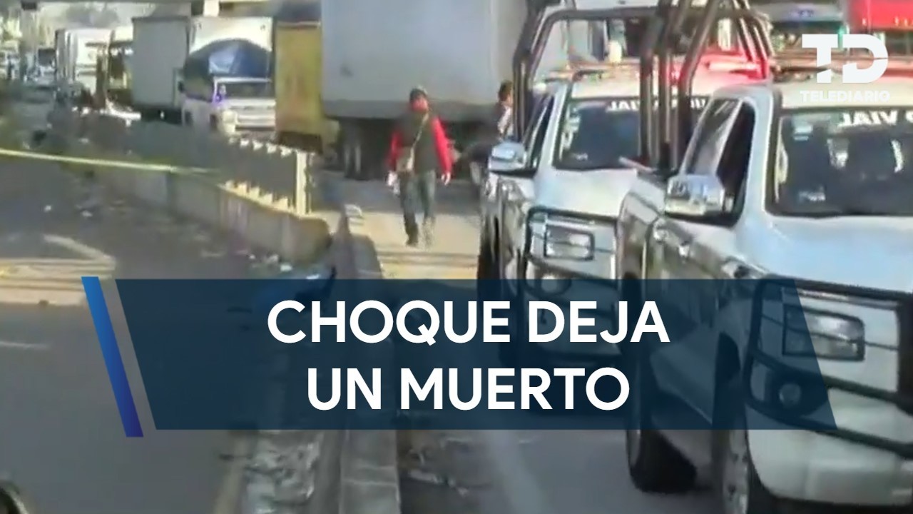 A serious crash on the Mexico-Puebla Highway leaves one young man dead and causes traffic chaos