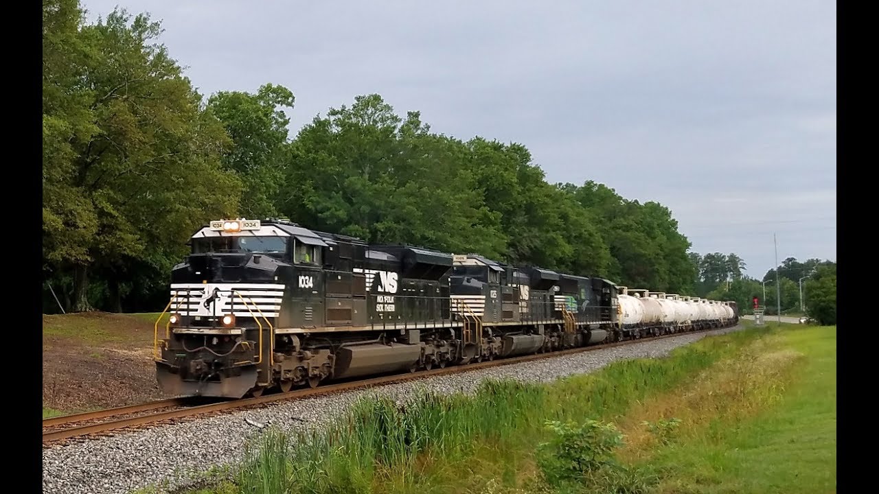 NS 192 in Blythewood w/ GoRail SD60E 6963 trailing in all EMD lashup