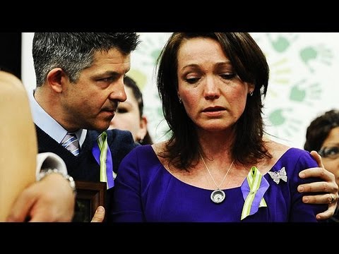 Connecticut school massacre parents' emotional appeal to end gun violence