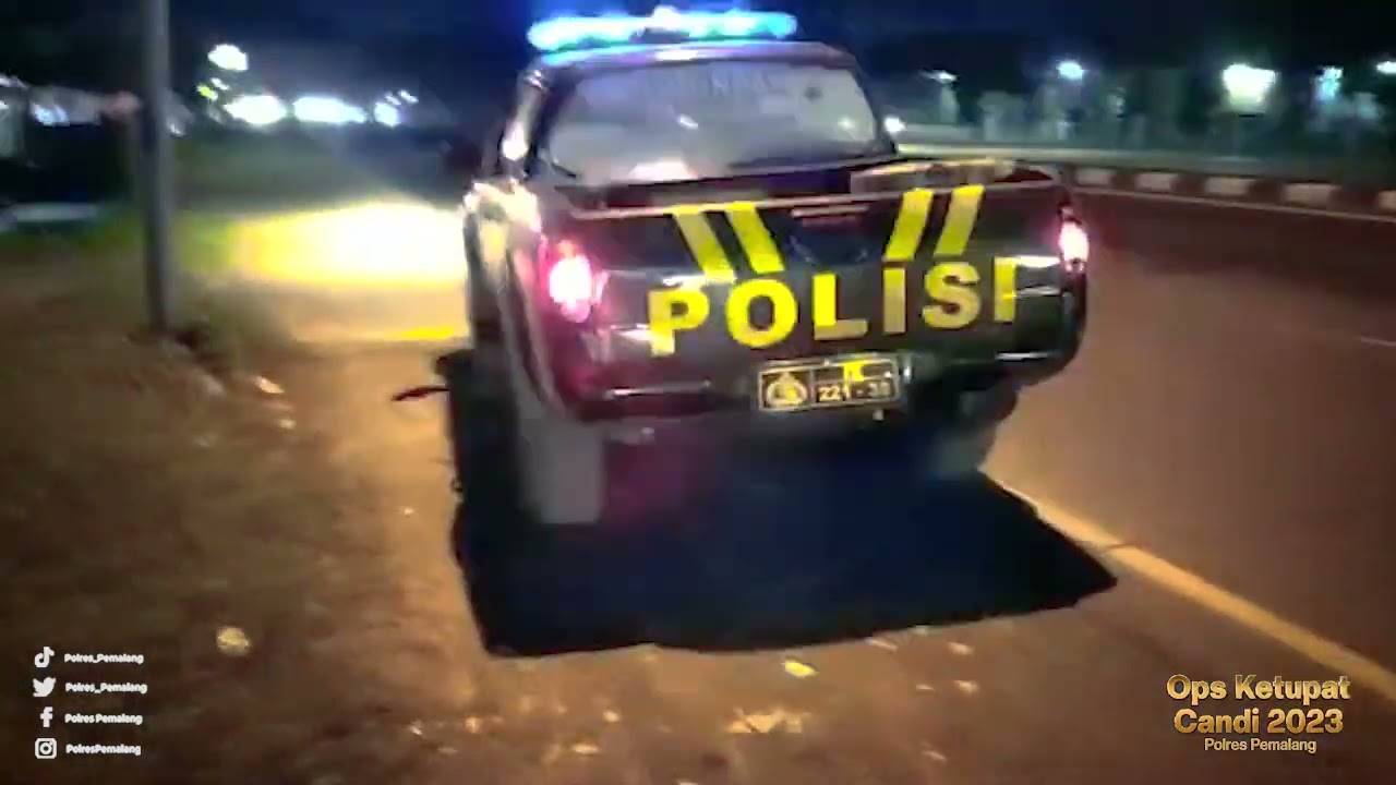 POLSEK PETARUKAN BANTU ANTAR WARGA PEMUDIK