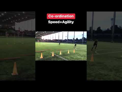 Coordination training exercises #shorts #youtubeshort #shortfeed #soccer #training#footballexercises