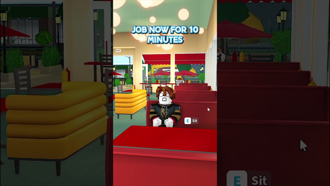 This is THE BEST JOB in Bloxburg 😳👷