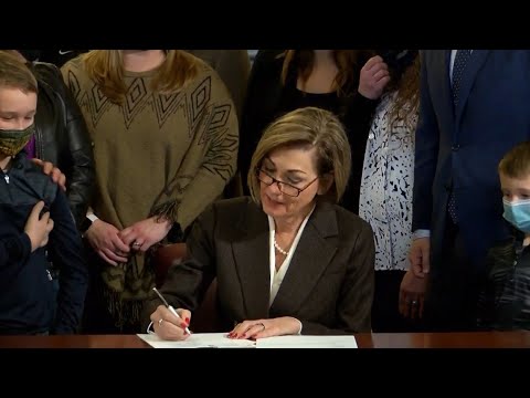 Iowa Gov. Kim Reynolds signs in-person learning bill into law