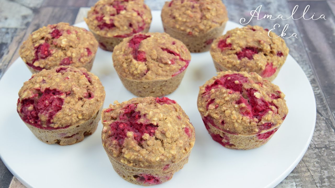 Raspberry Banana Oat Muffins