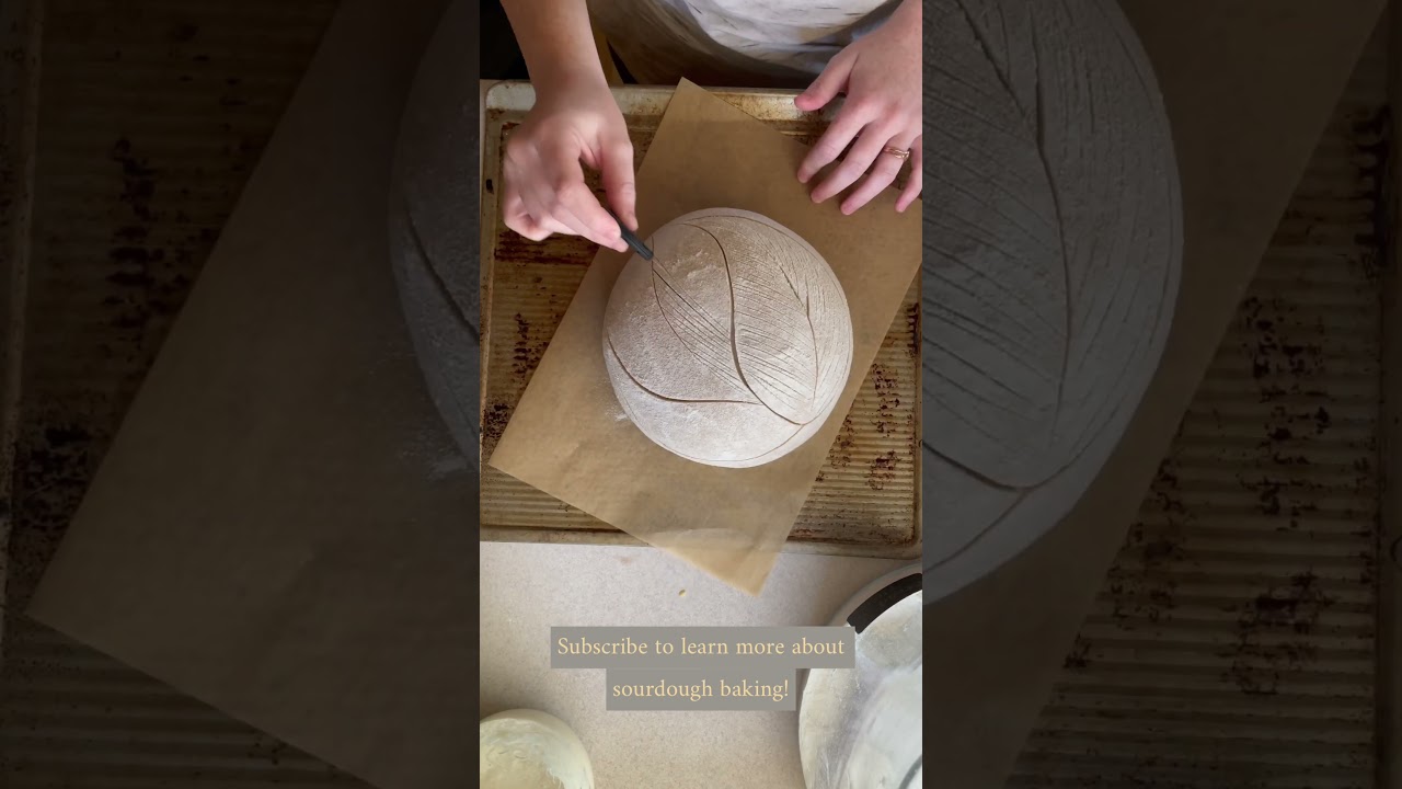 Sourdough bread scoring tutorial 🍞 #sourdough #baking #bread #wildyeast