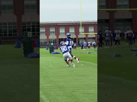 Giants QBs slinging the 🏈 at OTAs | #shorts
