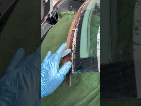 Mercedes sl350 #automobile #classiccars #classic #oldschool #mercedes rear window seal replacement