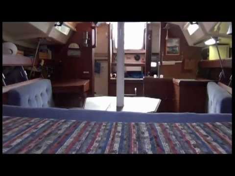 SOLD!! Hunter 28 "Breakaway" Sailboat for sale at Little Yacht Sales Kemah, Texas