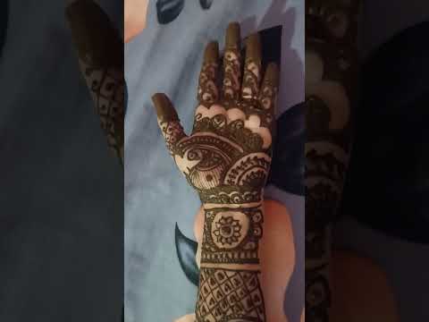 Amezing mehndi designs #hennadesign #mehndi #meregharaayieknanhipari