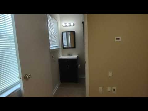3015 Attaberry Dr, Charlotte, NC 28205