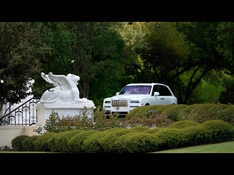 The Hamptons on Lake Austin | Kat Brooks | Douglas Elliman