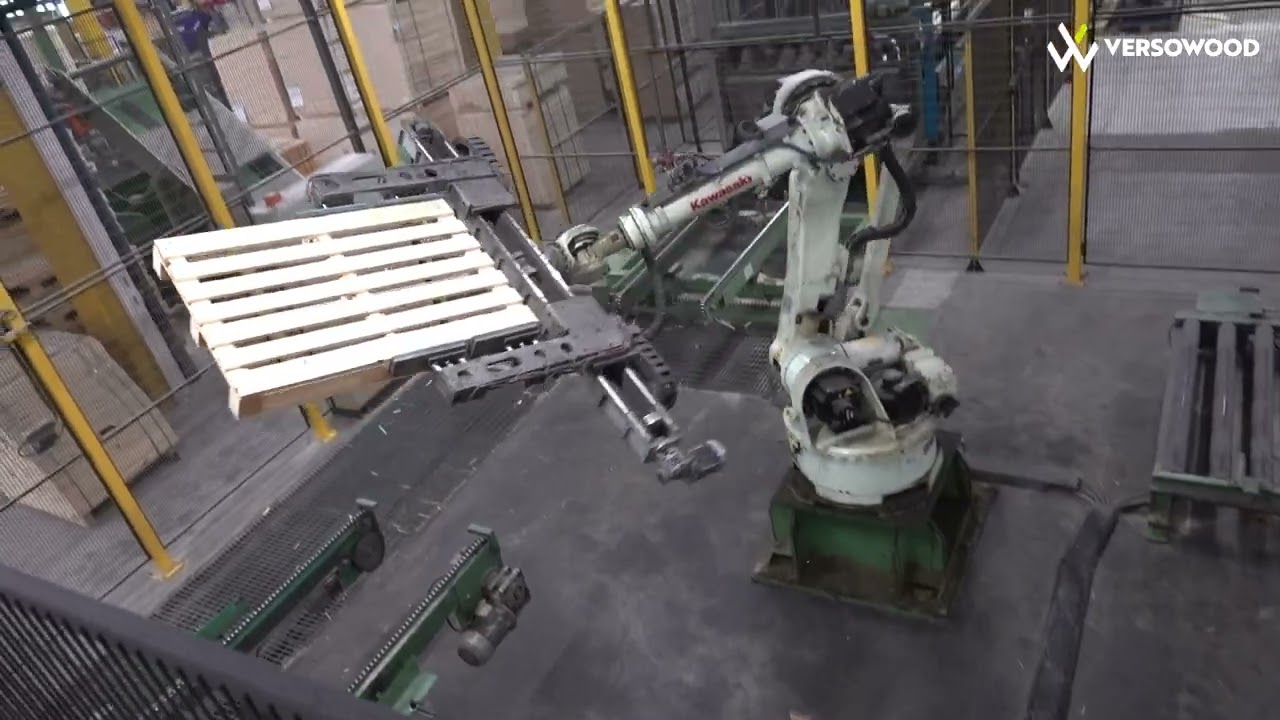 Loading pallets Versowood