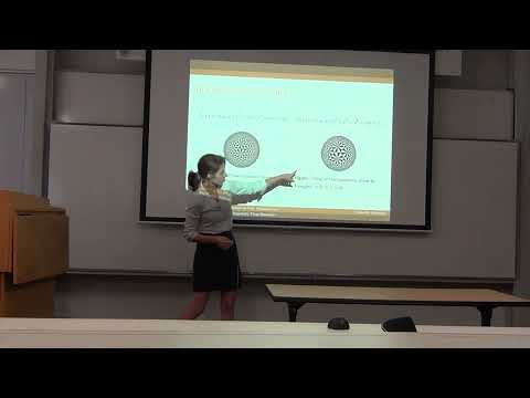 The quotient dimension of hyperbolic three-manifolds