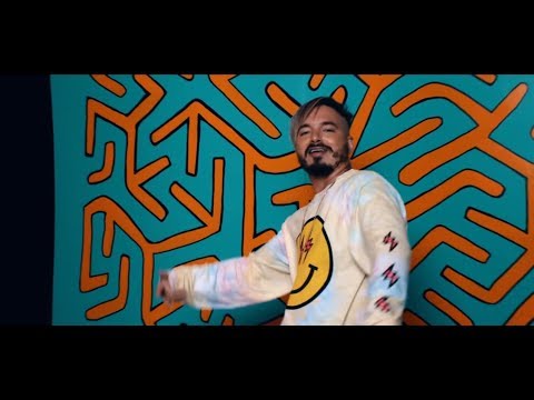 J. Balvin, Willy William Featuring Beyoncé - Mi Gente (Spanish, English, French Version)