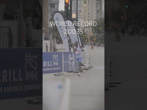 Kelvin Kiptum 2023 Chicago Marathon WORLD RECORD!